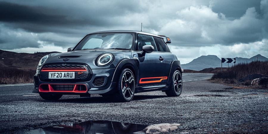Có nên mua xe Mini Cooper không? Ưu nhược điểm của xe Mini Cooper