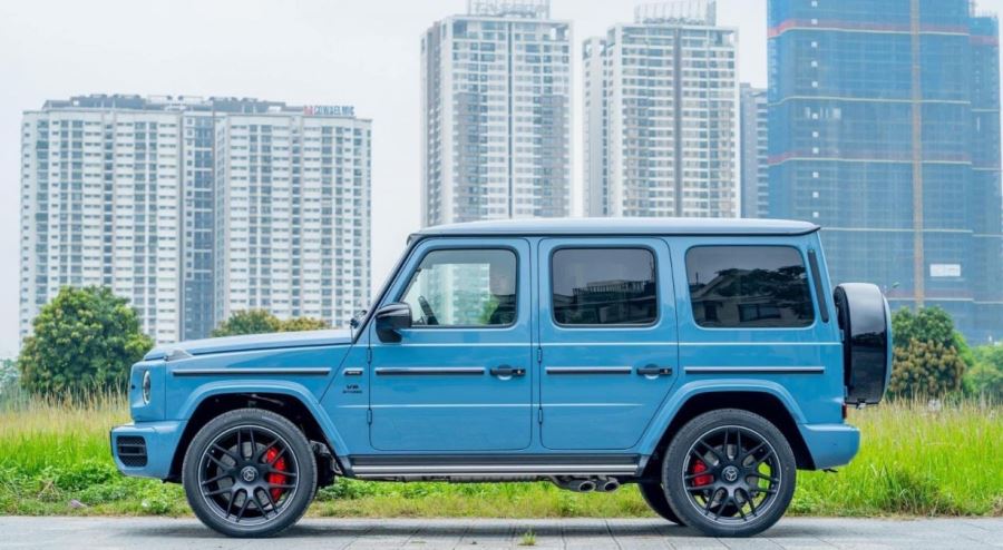Mercedes-Benz G63 4.0 V8 2022 - Màu xanh Blue China nội thất xanh