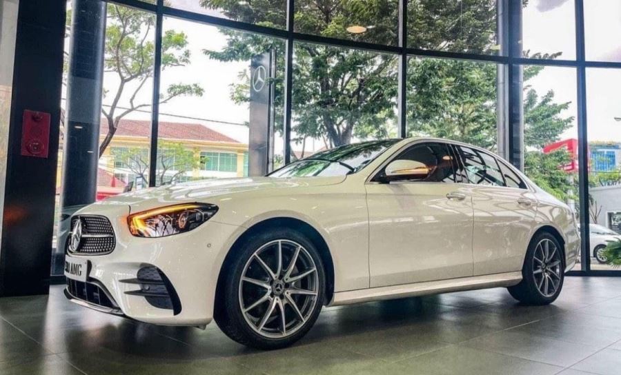 Mercedes-Benz E300 AMG 2022 - Màu trắng - Liên hệ: 0938528222 để nhận ...