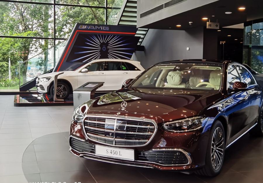 Mercedes-Benz S450 luxury